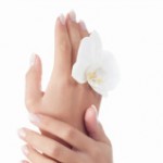 Faltige Hände verraten Ihr wahres Alter - Jetzt glätten und verjüngen ...